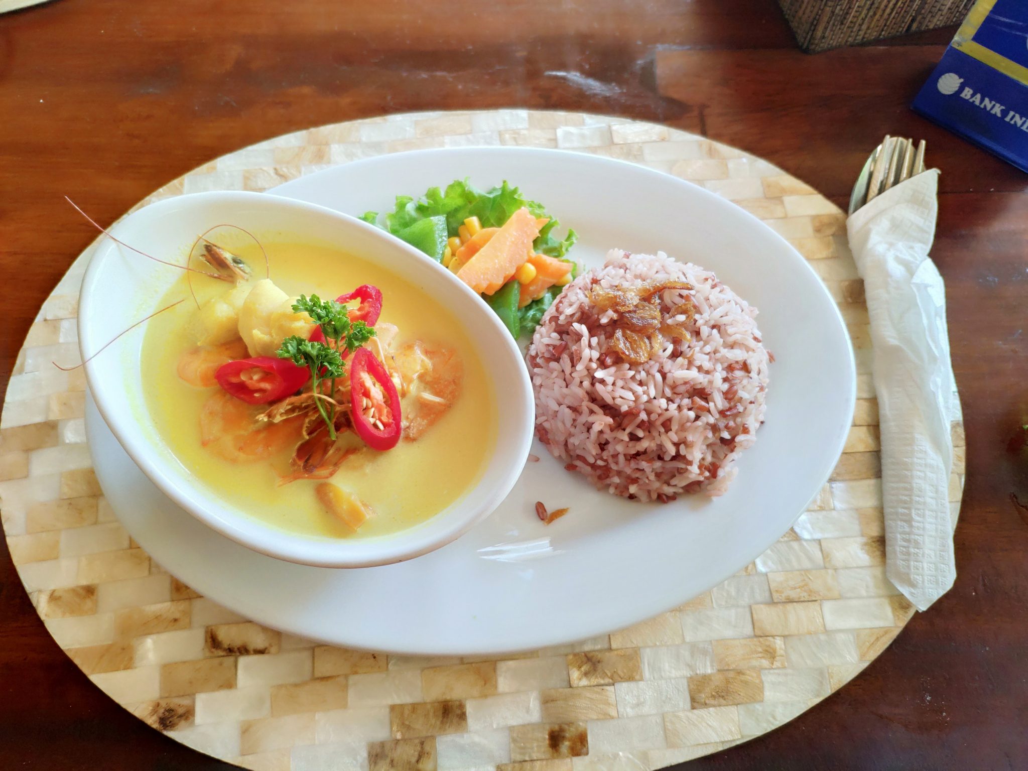 Shanti Restaurant Nusa penida - Liburan & Kuliner Tour Nusa Penida